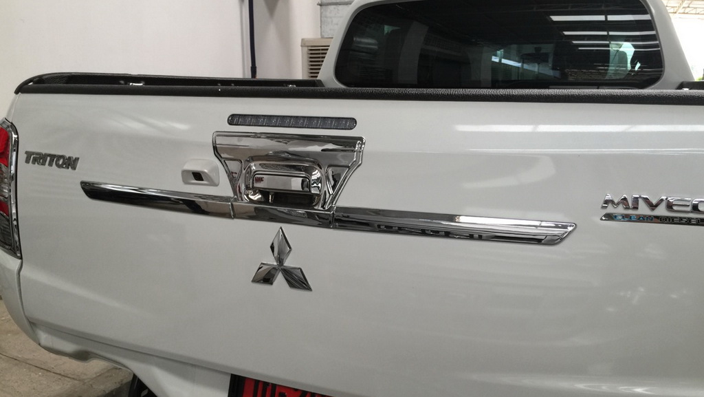 Mitsubishi Pickup L200 Triton 2015 16 2017 Fits Rear Tail Gate Cover ...